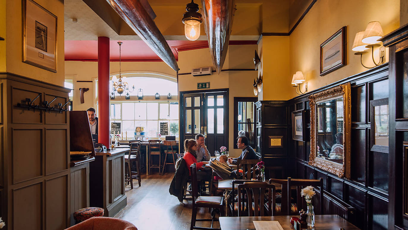 The Blue Anchor | Bars and pubs in Hammersmith, London