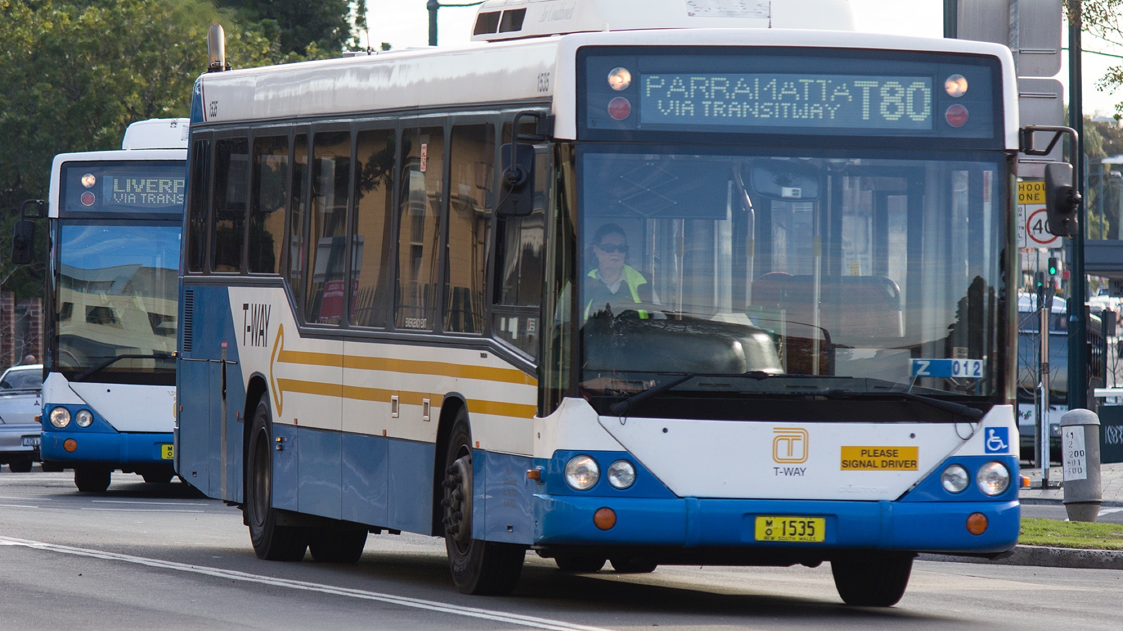 Here's 6 ways to get around Sydney on public transport