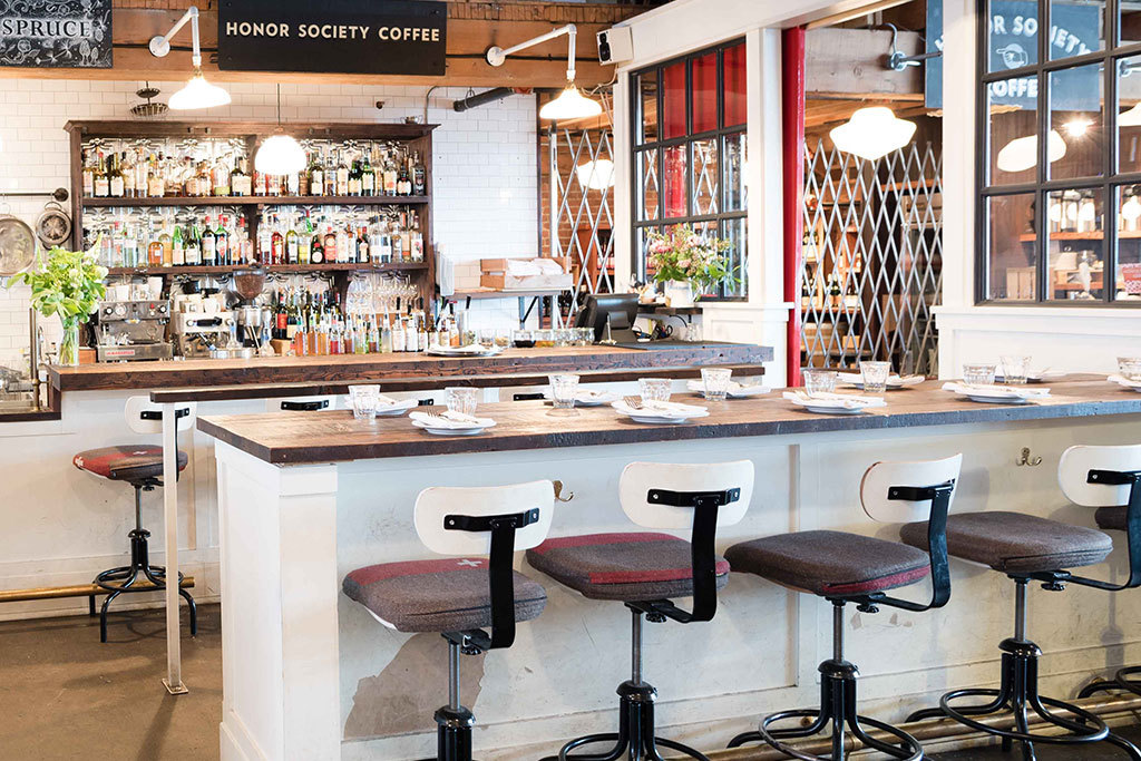 19 Best Seattle Restaurants to Eat at Right Now