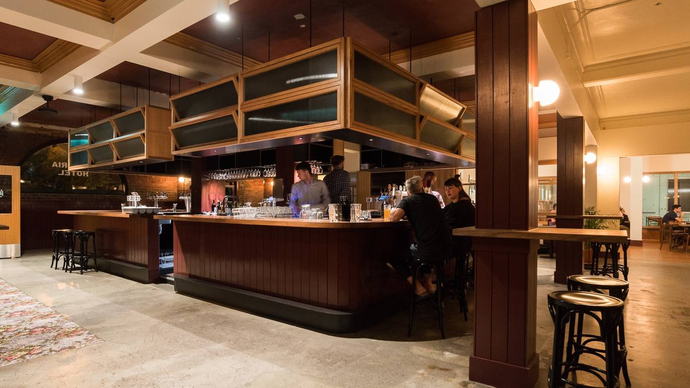 Victoria Hotel | Restaurants in Footscray, Melbourne