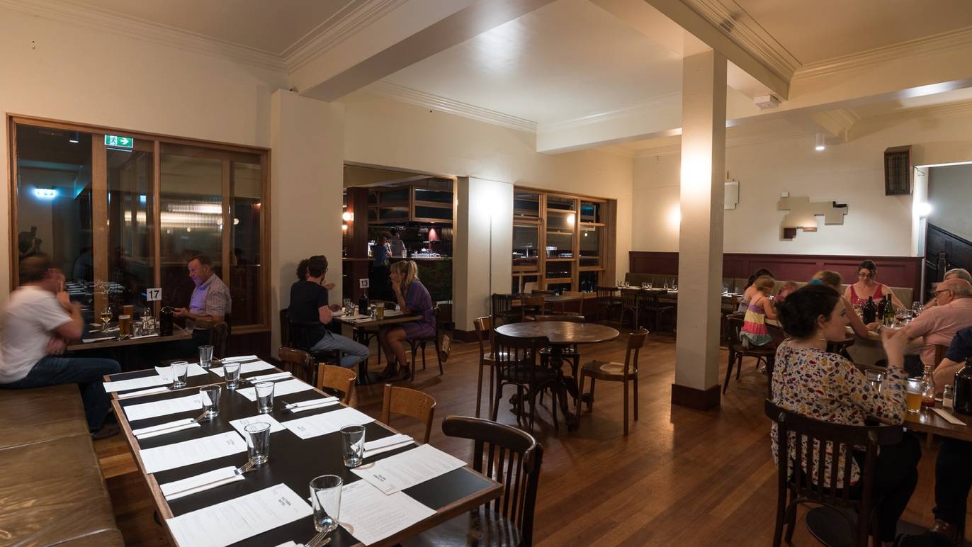 Victoria Hotel | Restaurants in Footscray, Melbourne