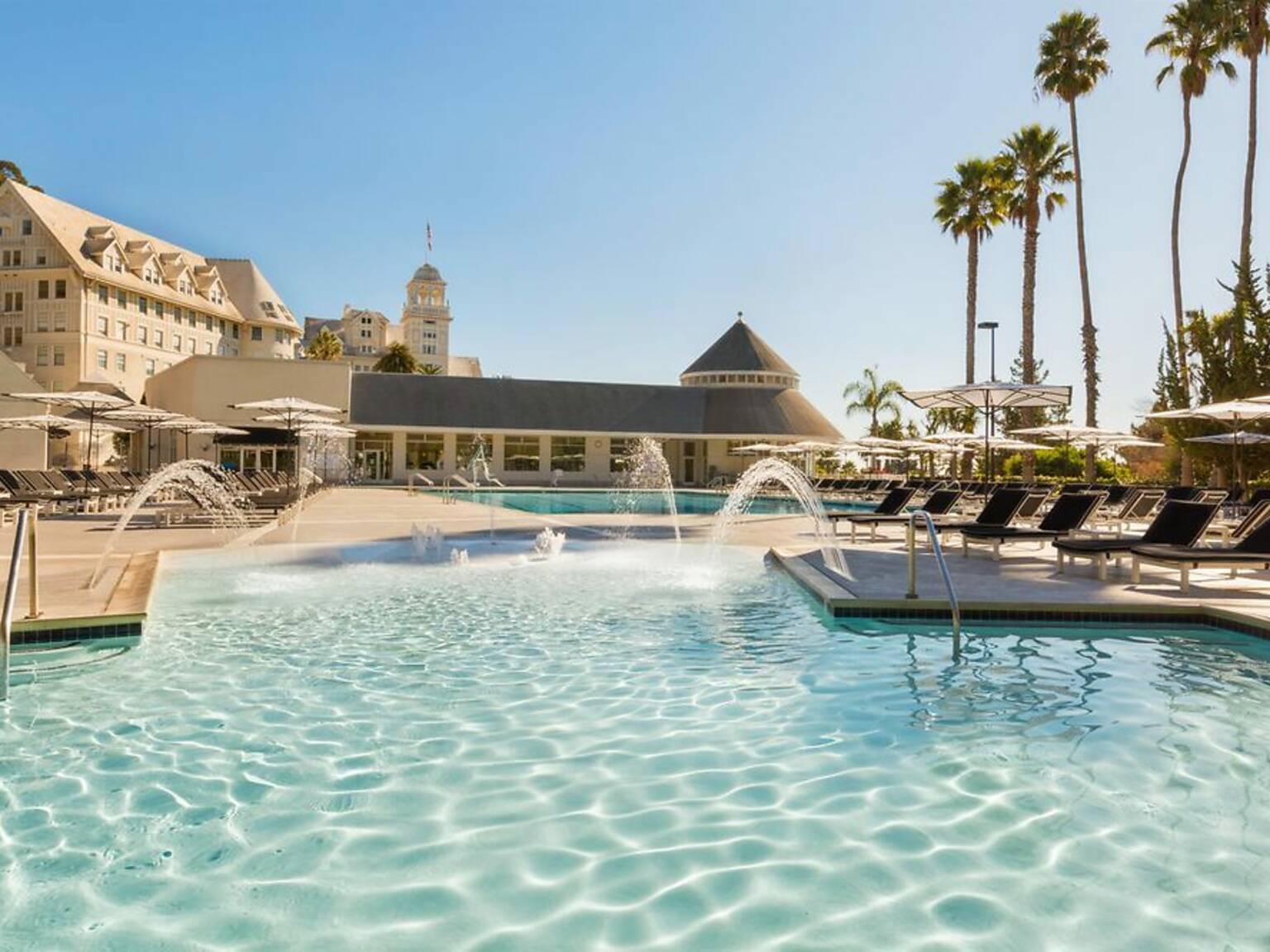 10 Swimming Pools in San Francisco Bay Area to Cool Down
