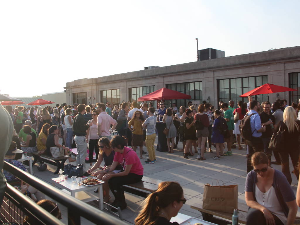 16 Best Rooftop Bars in Philadelphia to Visit This Summer