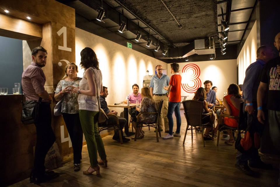 Salas y teatros de Madrid con bar