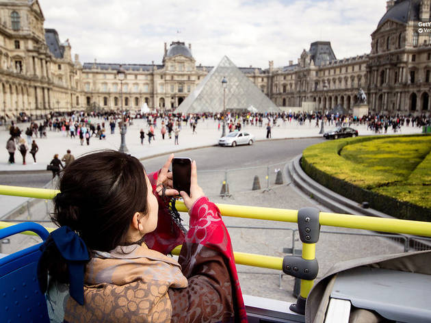 12 Brilliant Paris Bus Tours Of Paris You Have to Hop On