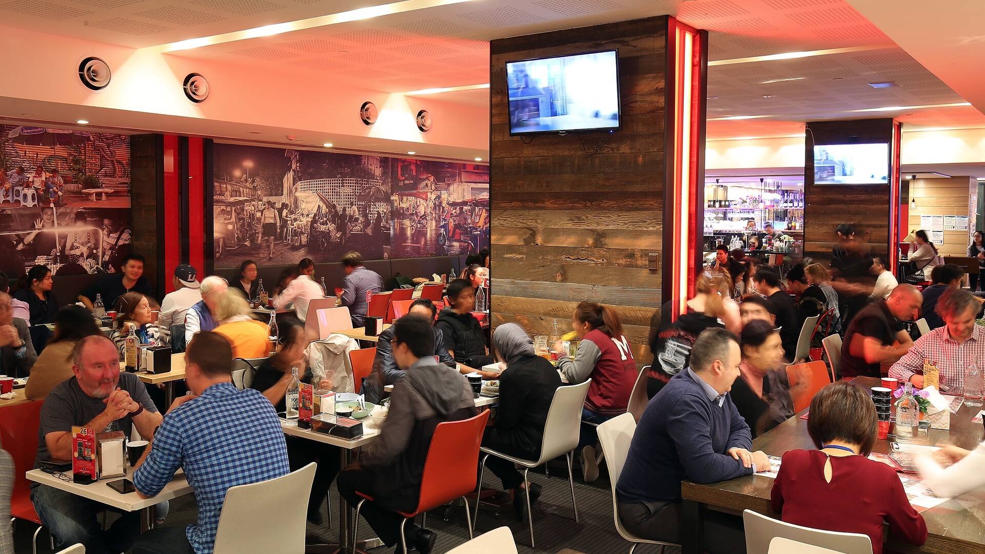 Dodee Paidang is an authentic Thai restaurant in the CBD