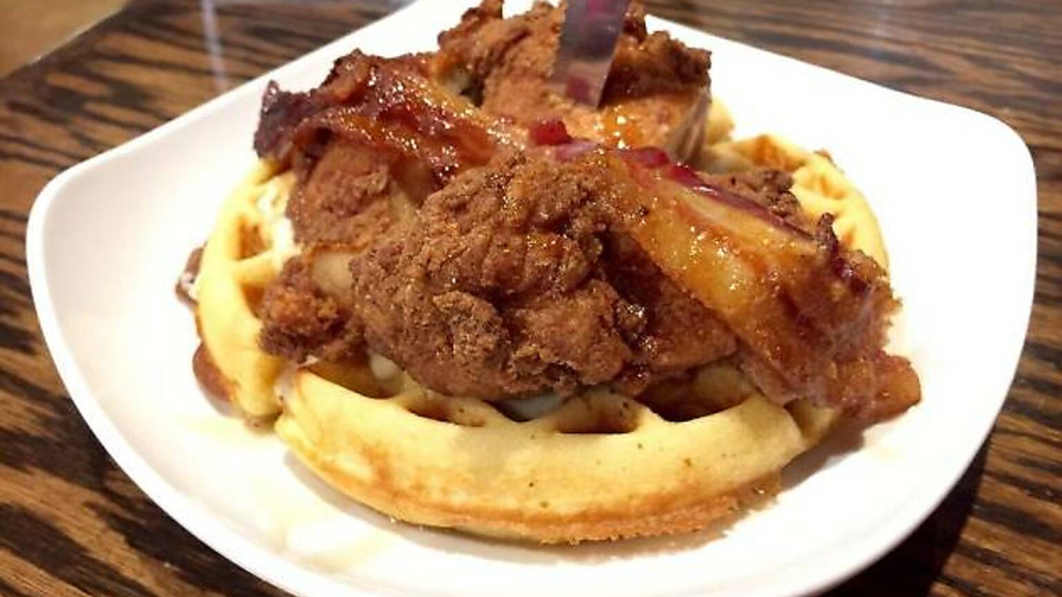 13 Best Restaurants in Virginia Beach to Eat at Now