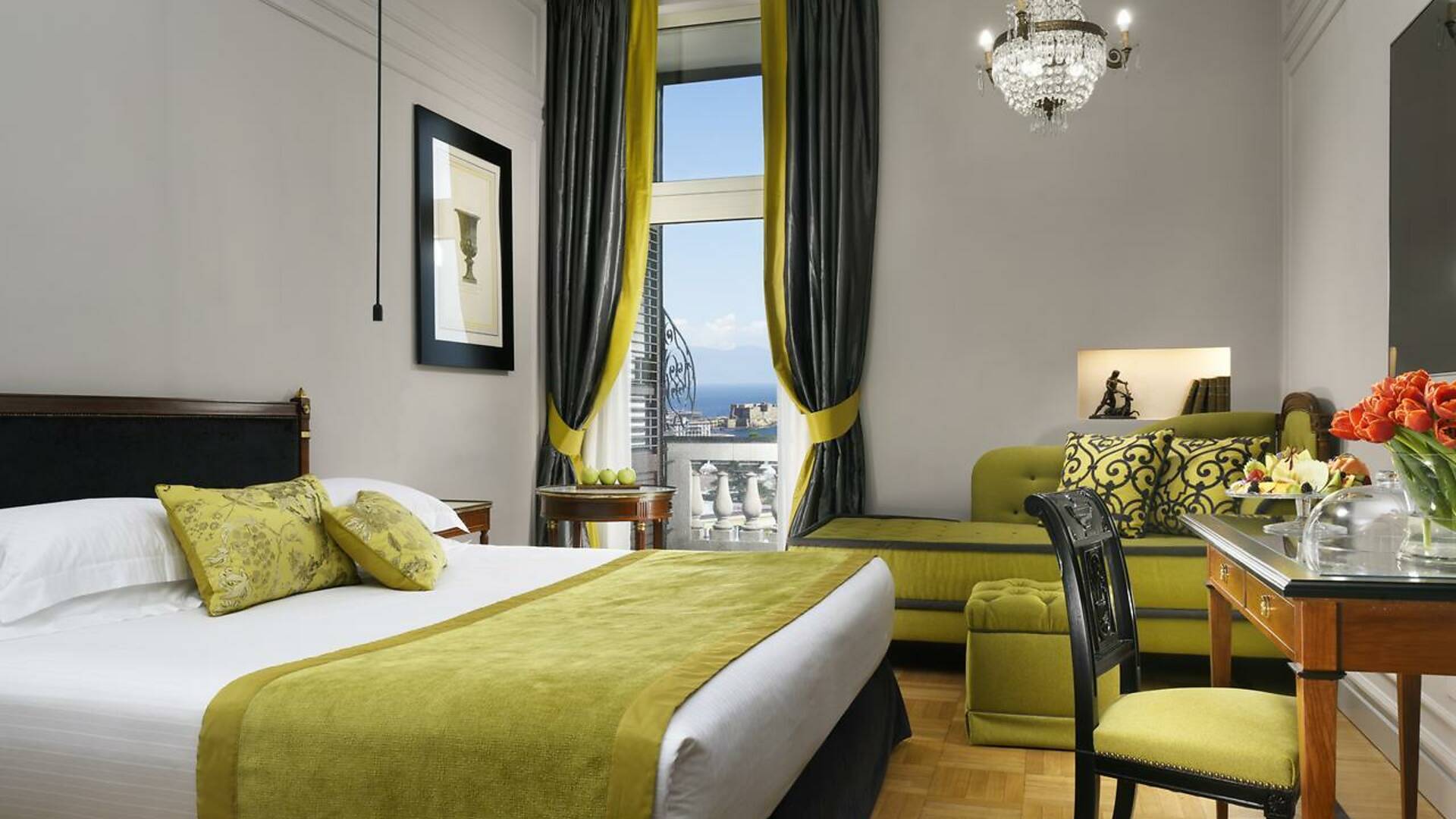 The 12 Best Hotels in Naples for 2025