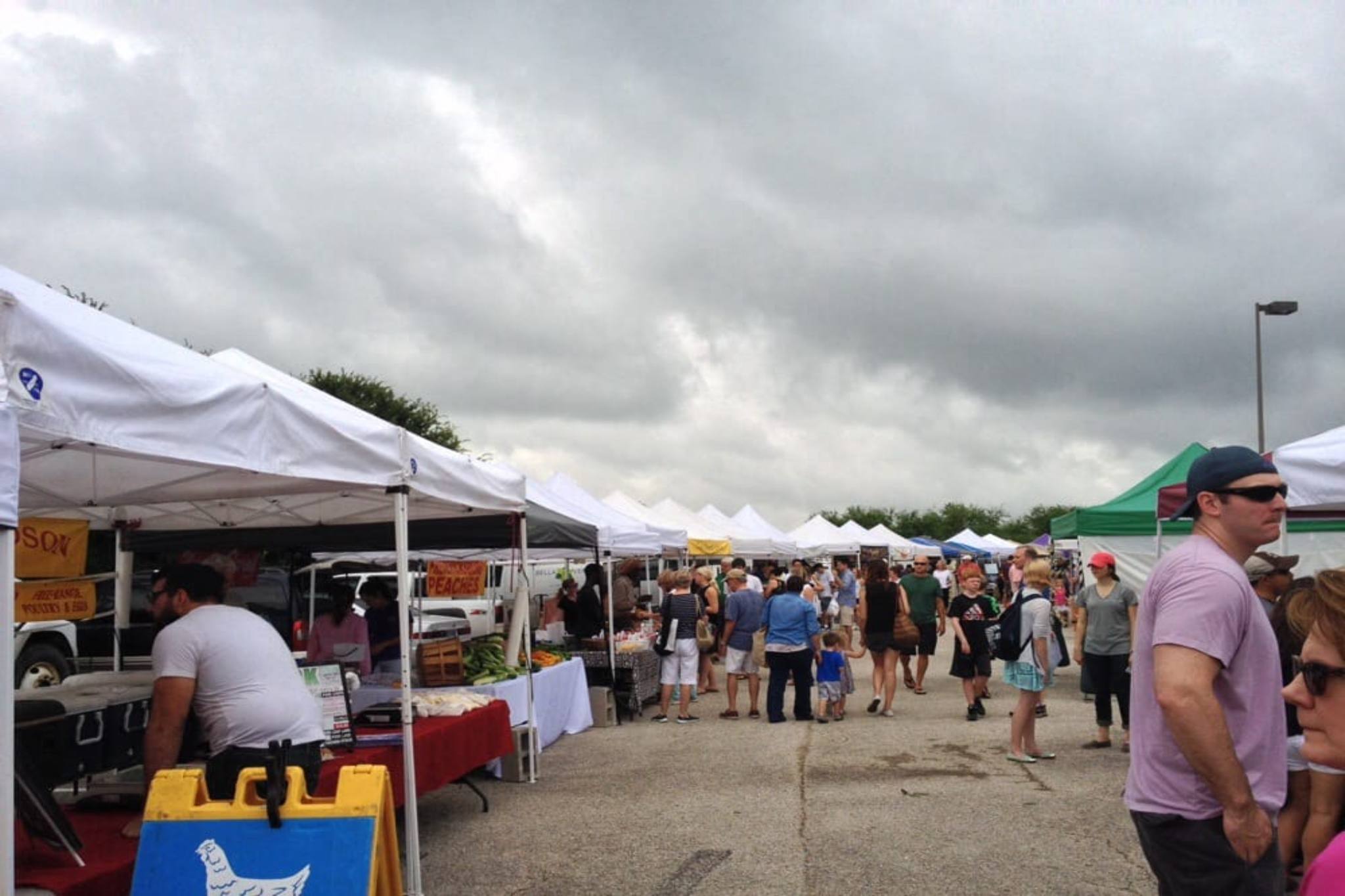 Barton Creek Farmers Market Shopping In Spyglass Bartons Bluff Austin