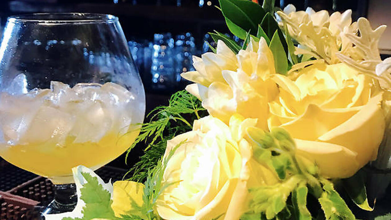 17 Best Bars in Seattle for Craft Beer, Cocktails and More