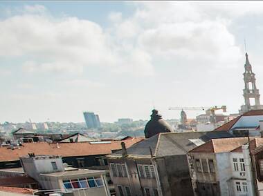 Os melhores rooftops no Porto para aproveitar os fins de tarde