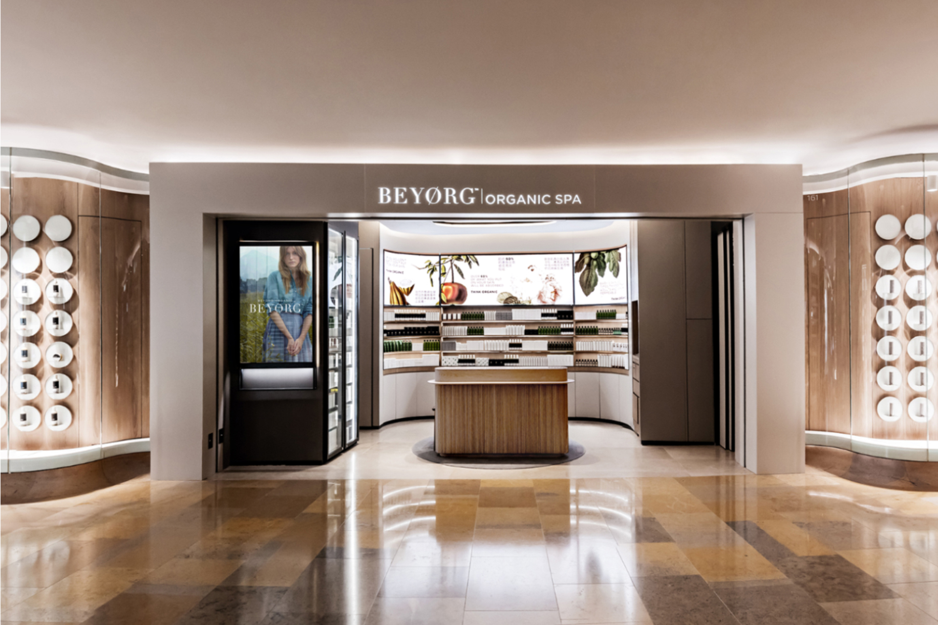 Beyorg | Shopping in Central, Hong Kong