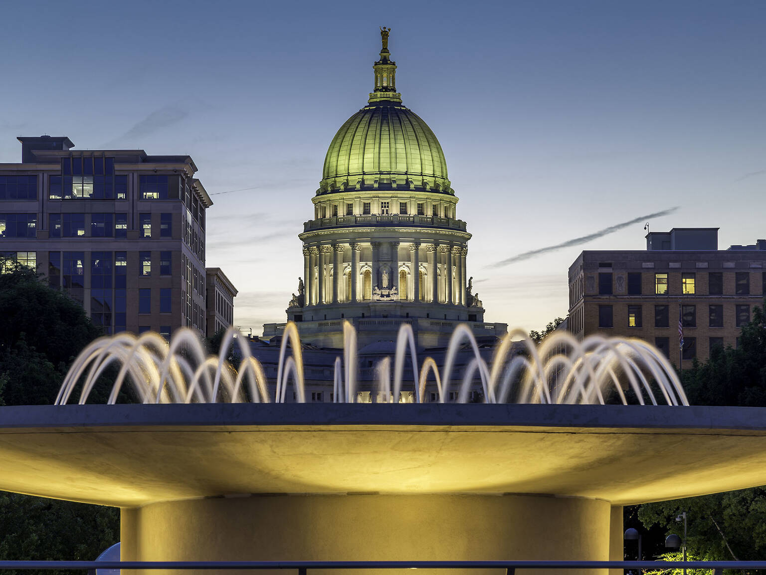 Milwaukee, Wisconsin 2025 | Ultimate Guide To Where To Go, Eat & Sleep ...