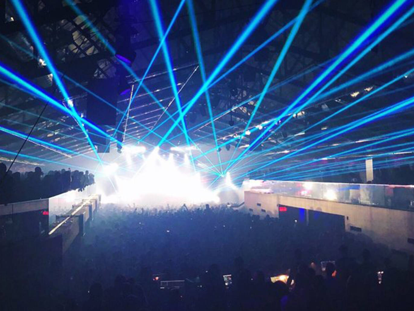 Ultimate Guide to the Best Nightlife in Montreal