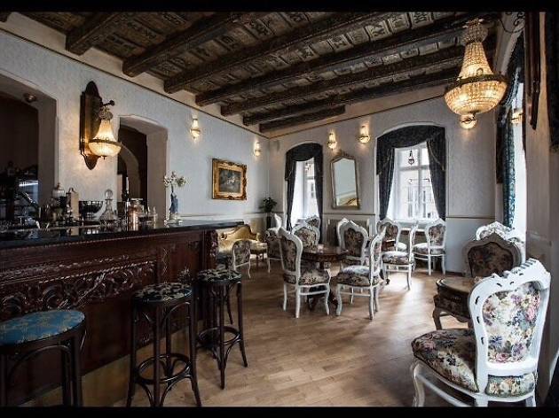 The Alchemist Bar | Bars and pubs in Prague