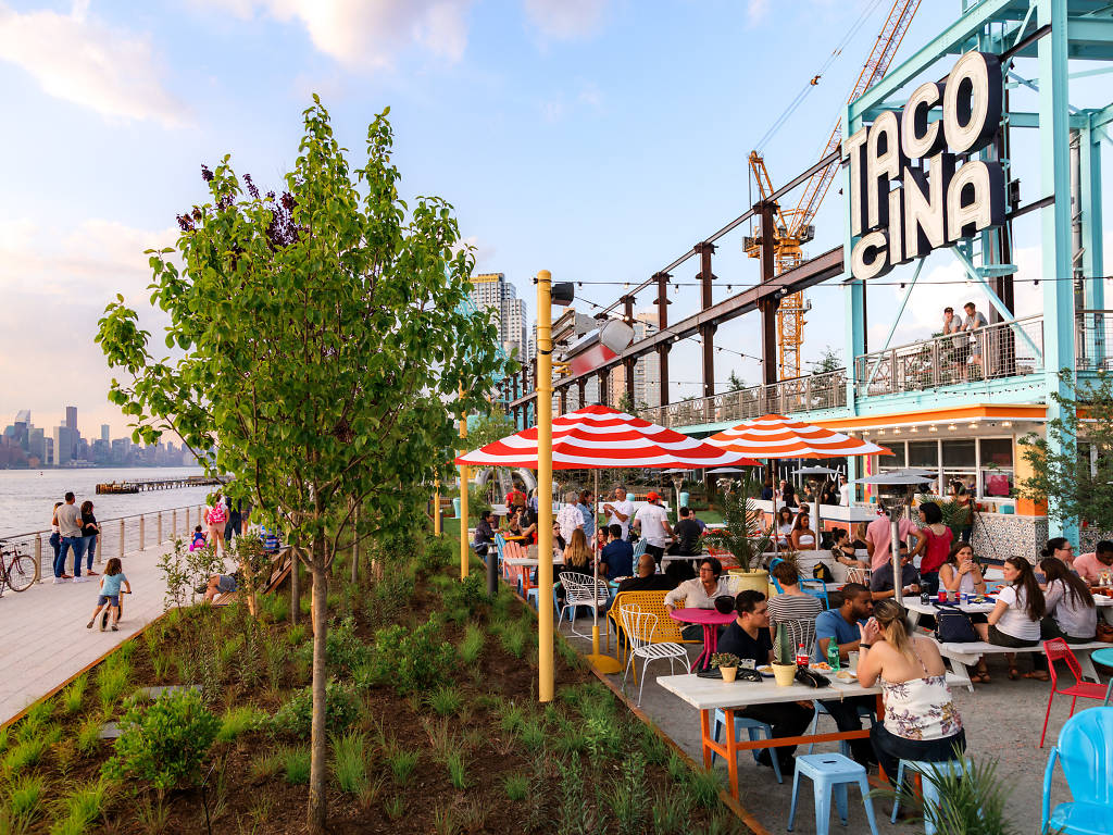 NYC's 27 best outdoor bars for drinks outside this season