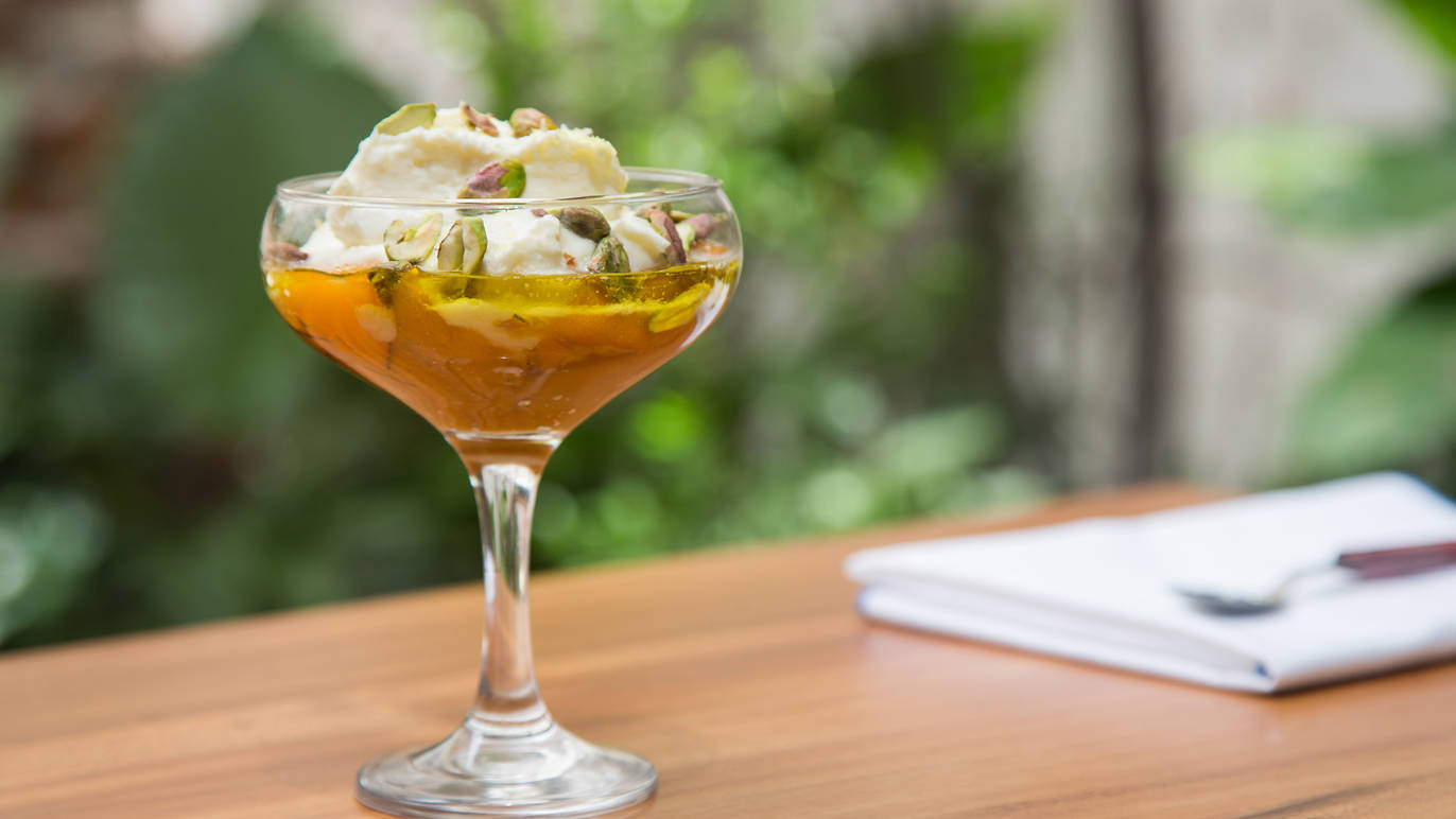 Pizzas Félix con cocina mediterránea y spritz en la Roma