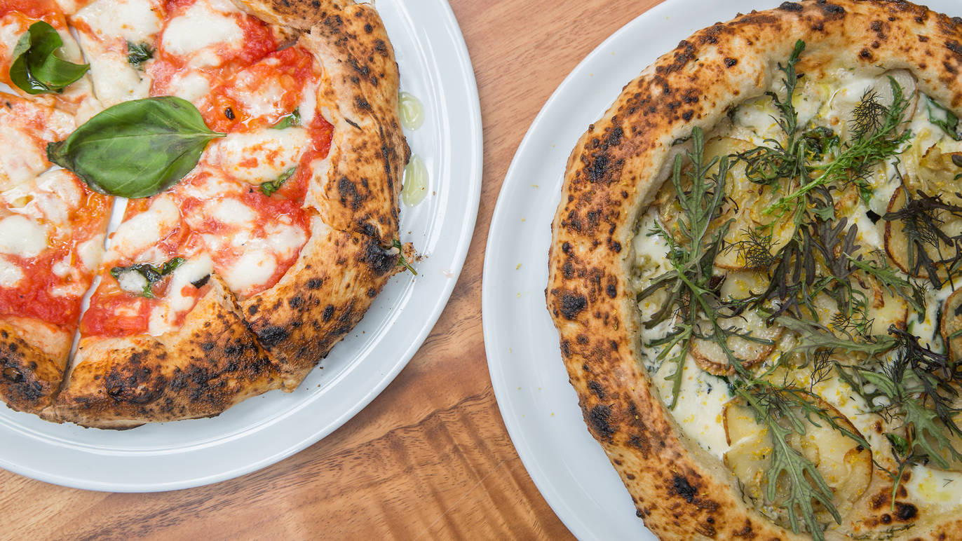 Pizzas Félix con cocina mediterránea y spritz en la Roma