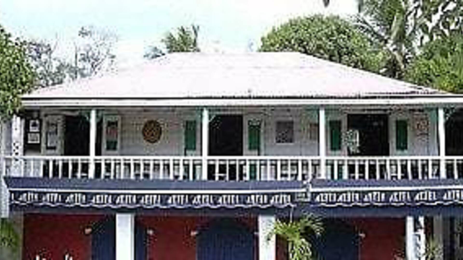 10 Best Restaurants on St John for a Taste of the Carribean