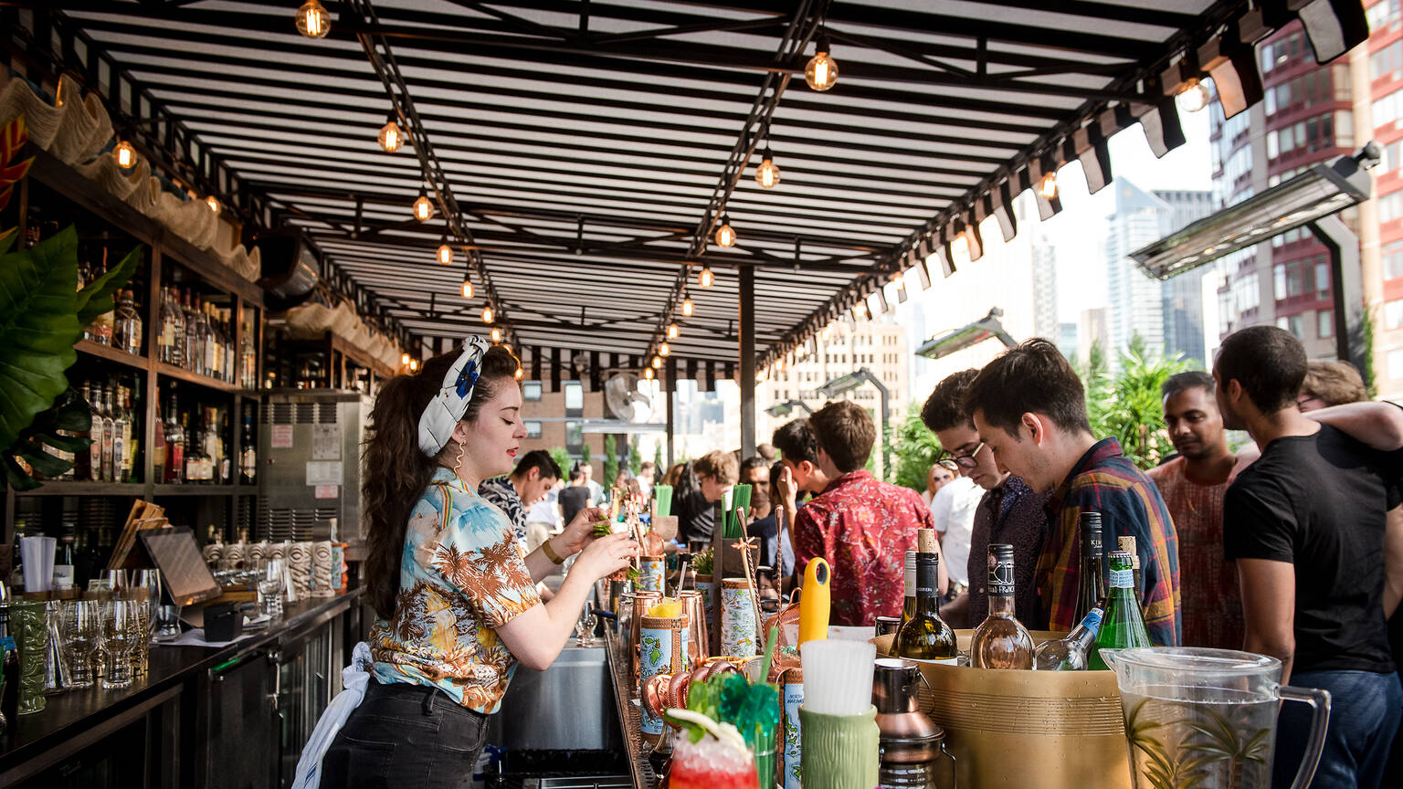 10 of the Best Bars in Hell's Kitchen to Visit