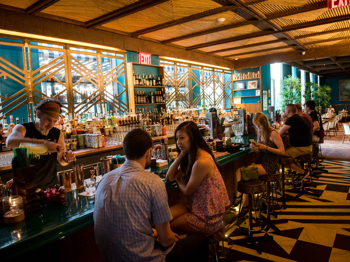 10 of the Best Bars in Hell's Kitchen to Visit
