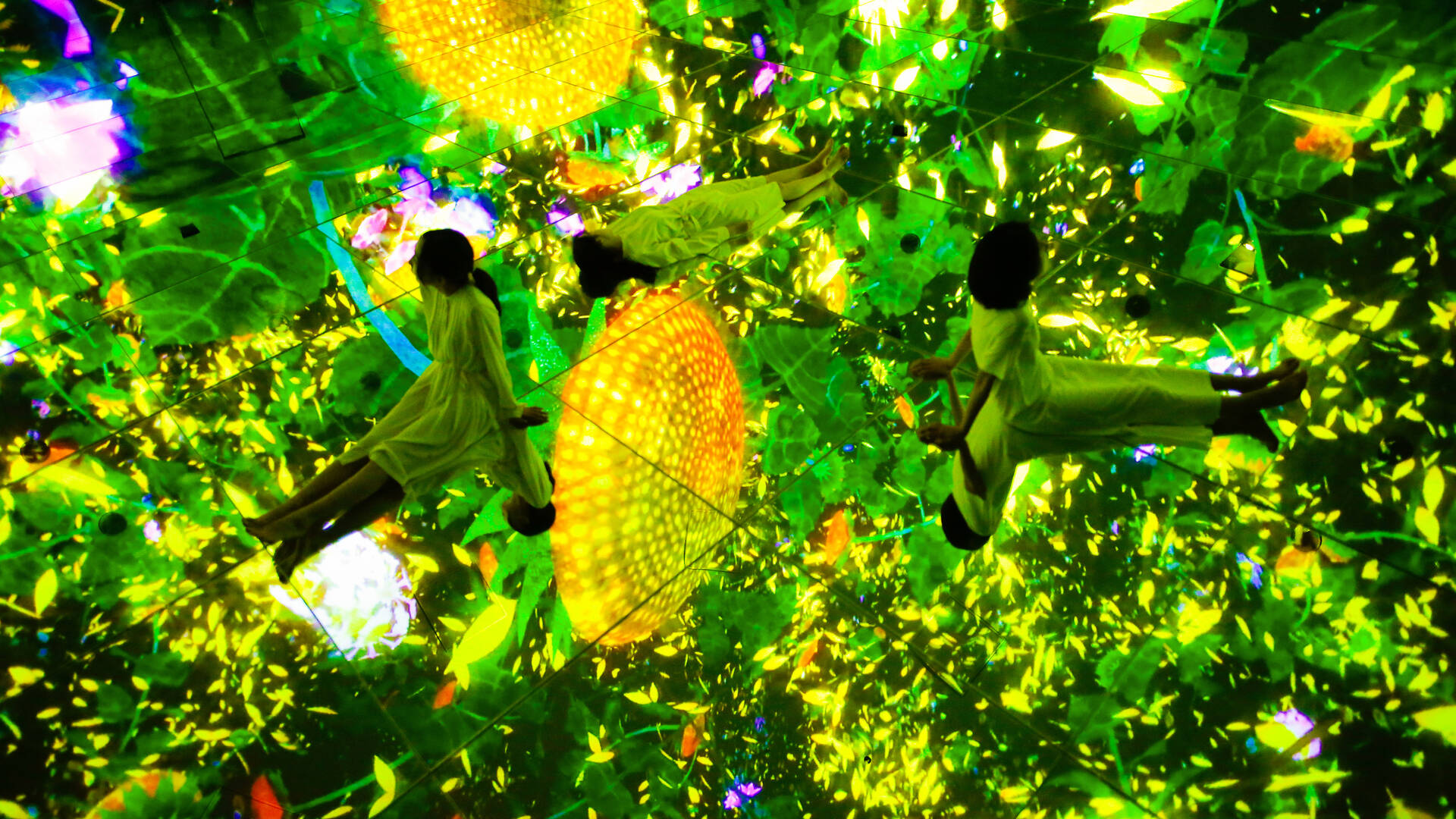Step Into the Surreal: teamLab Planets Just Got Even Bigger and Bolder