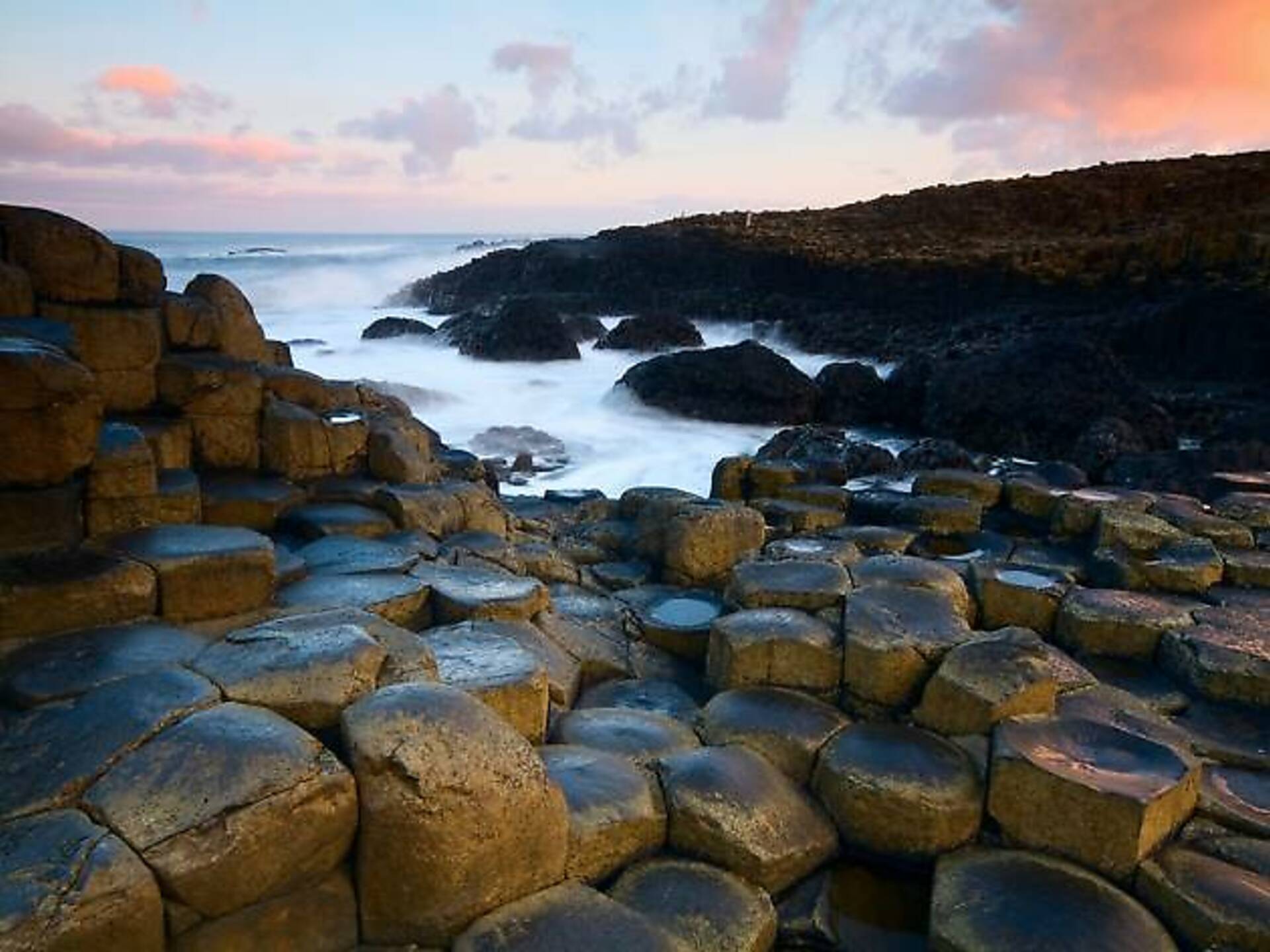 Best Things To Do in Northern Ireland | 11 Amazing Sights