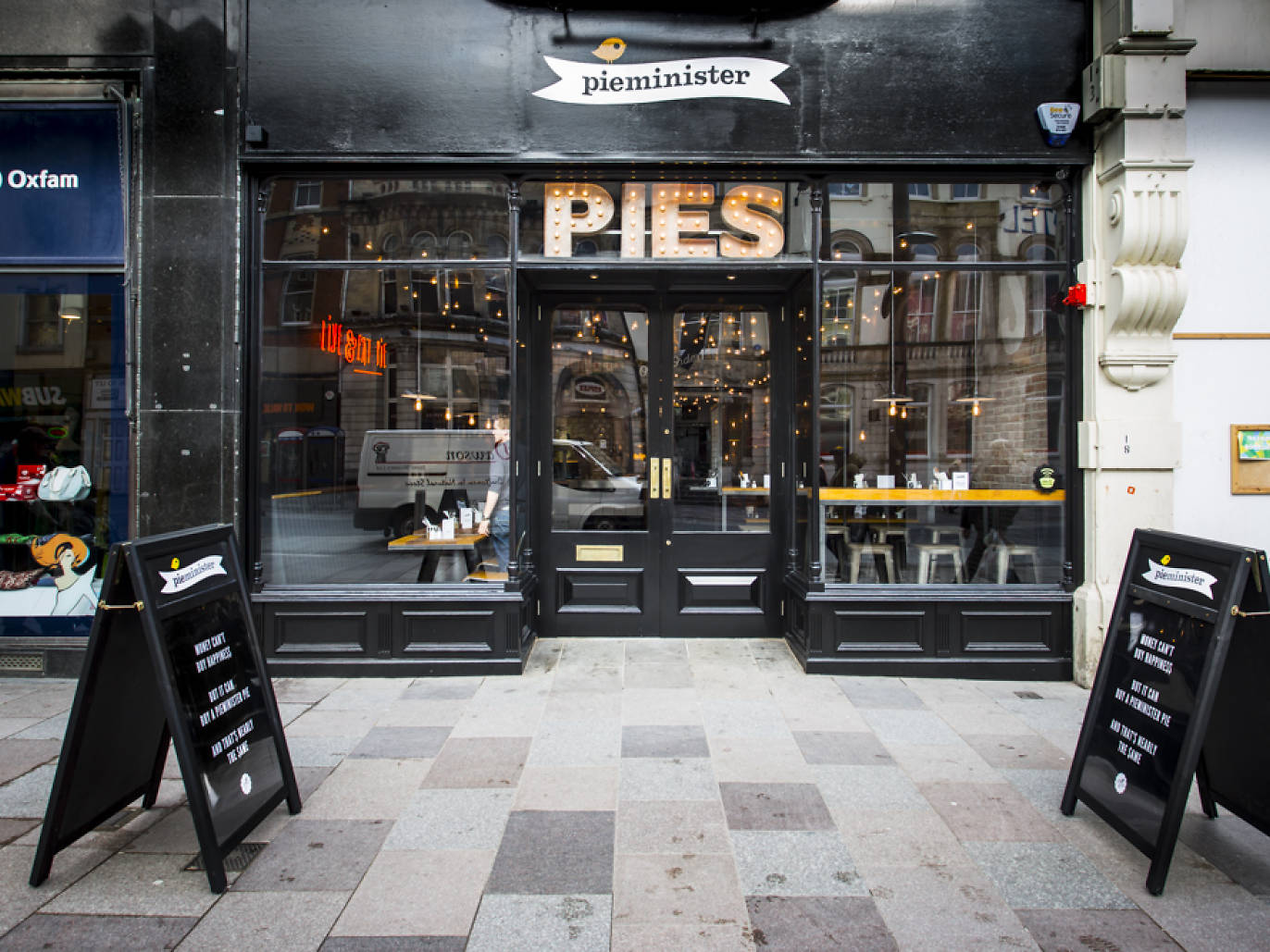13 Best Restaurants in Cardiff to Try Right Now