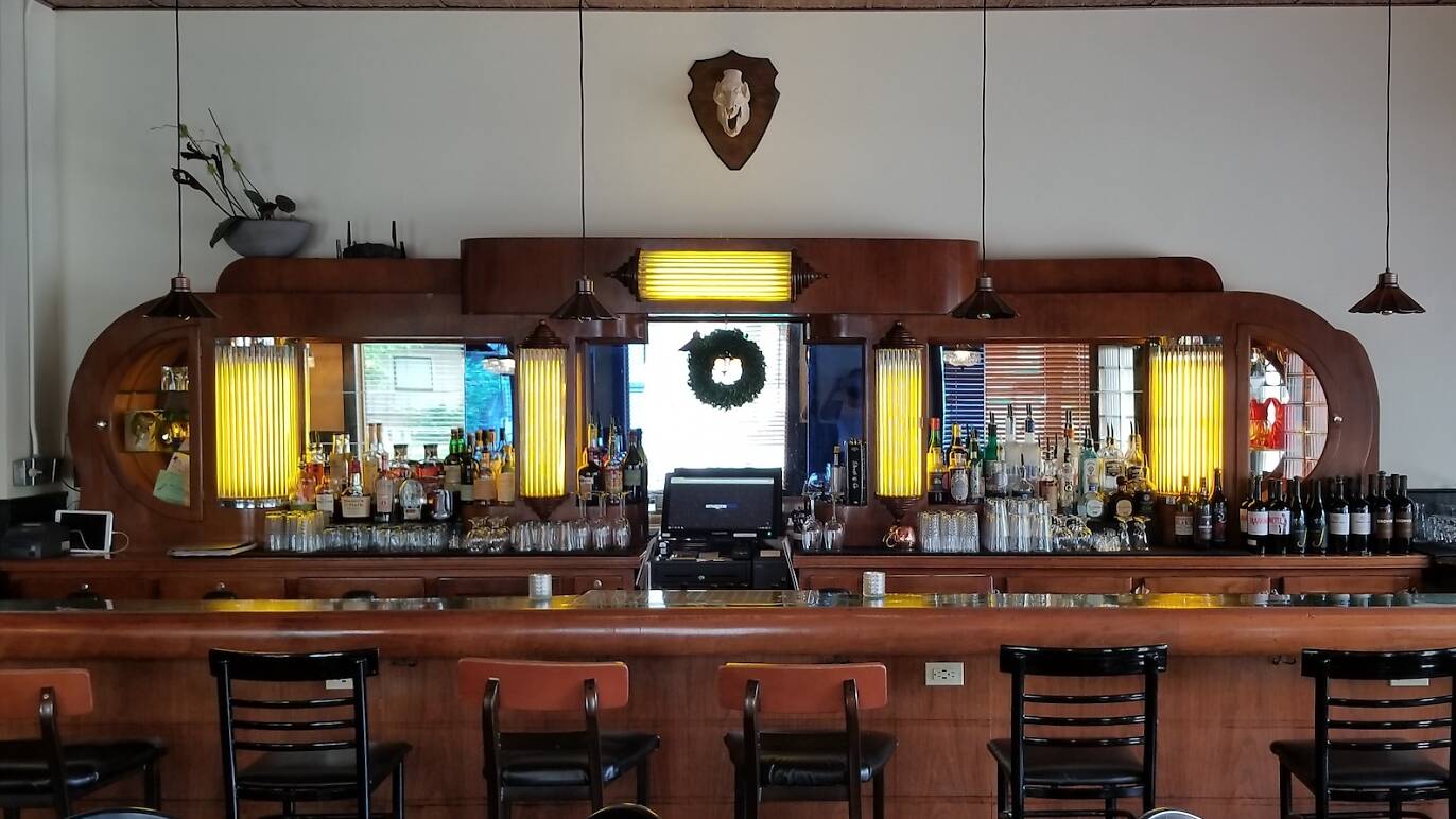 15 Best Restaurants in Milwaukee | Top Places to Eat Out