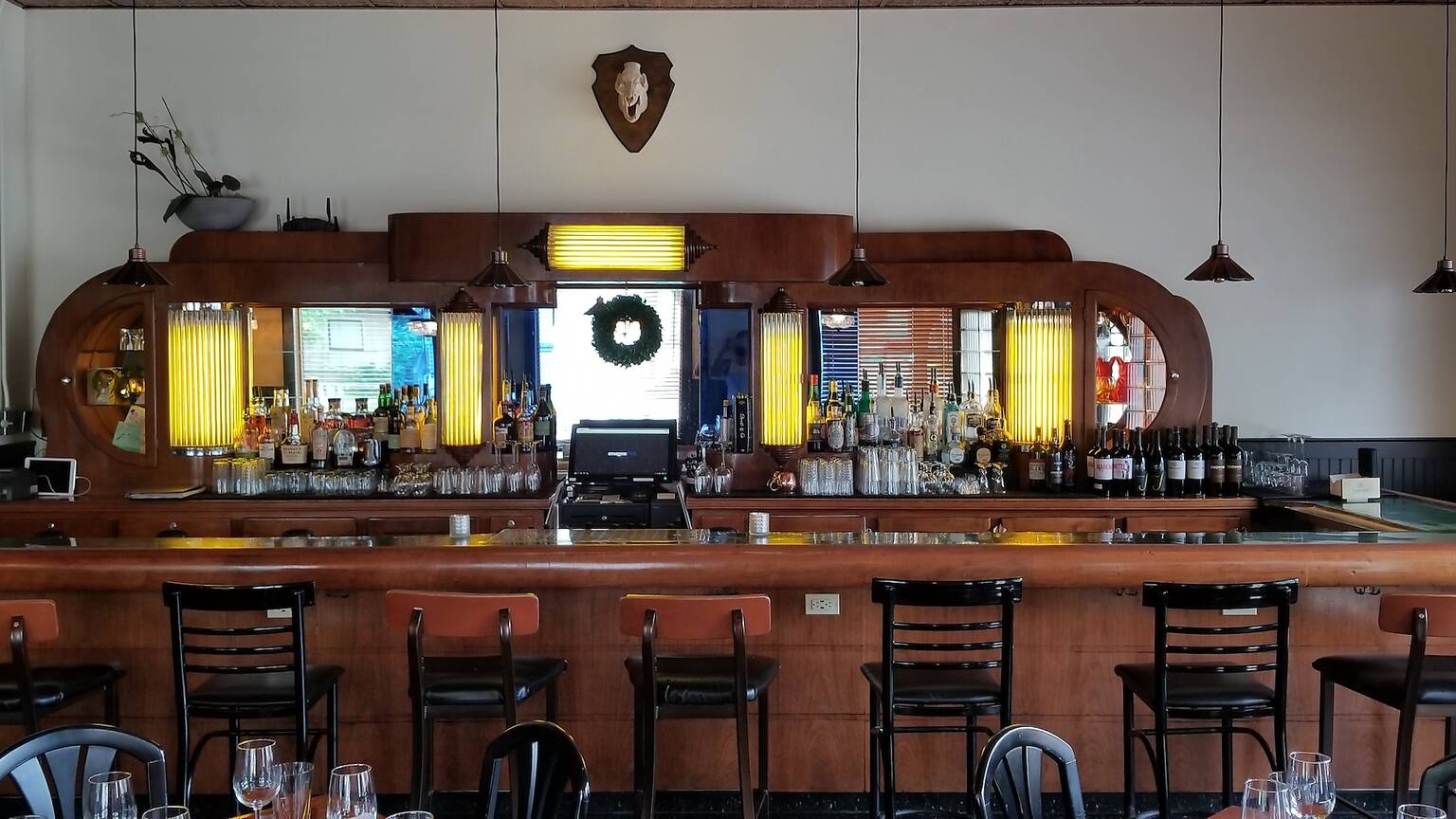 15 Best Restaurants in Milwaukee | Top Places to Eat Out