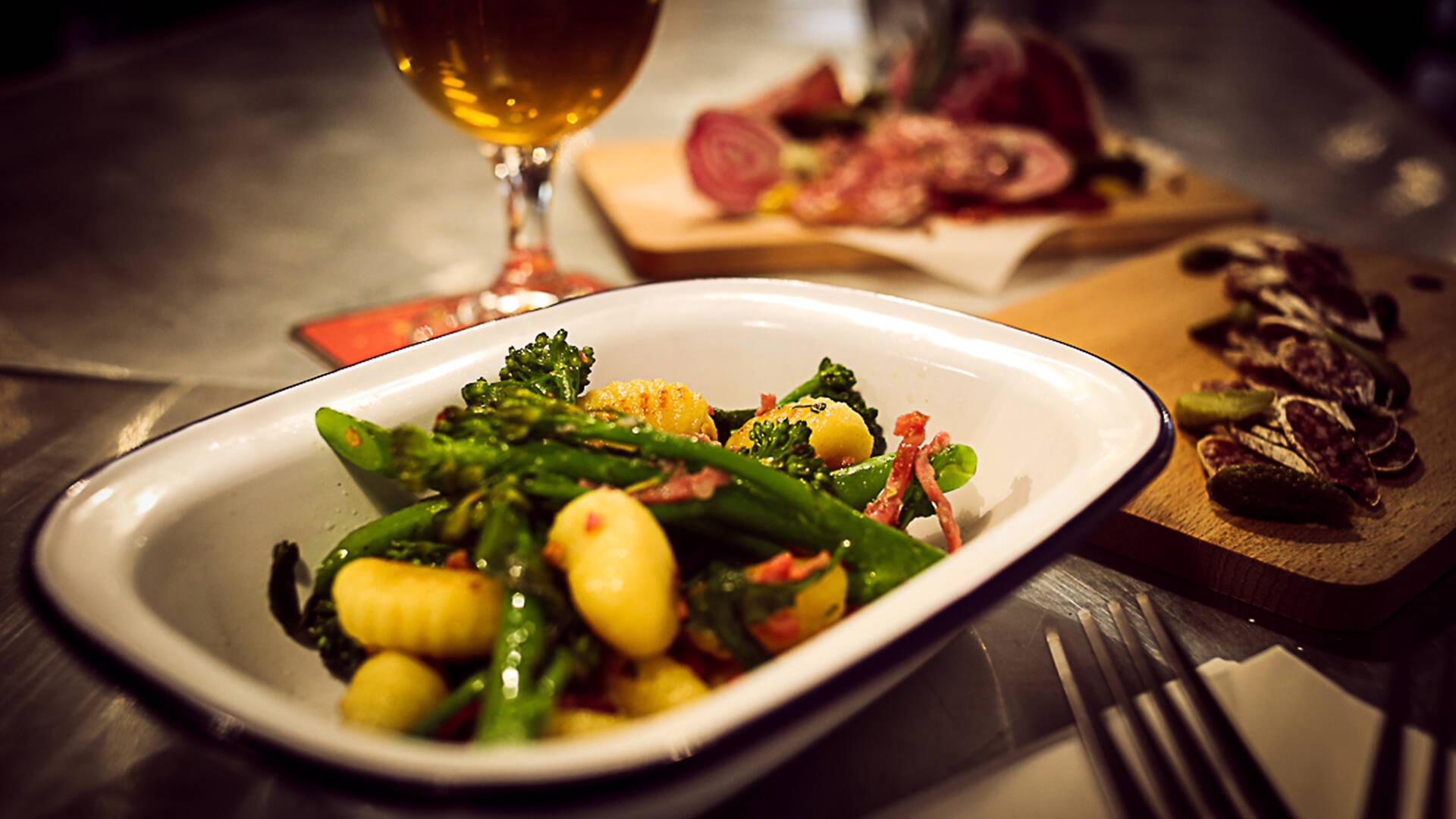 14 Best Restaurants in Nottingham To Book Right Now