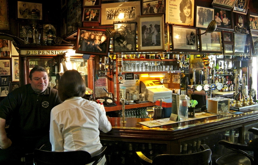 9 Best Pubs In Marylebone For Good Old-Fashioned Boozing