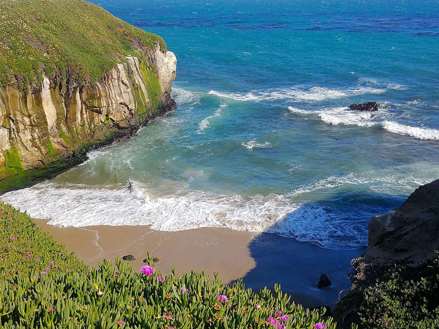 15 Best Beaches in California for Swimming and Surfing