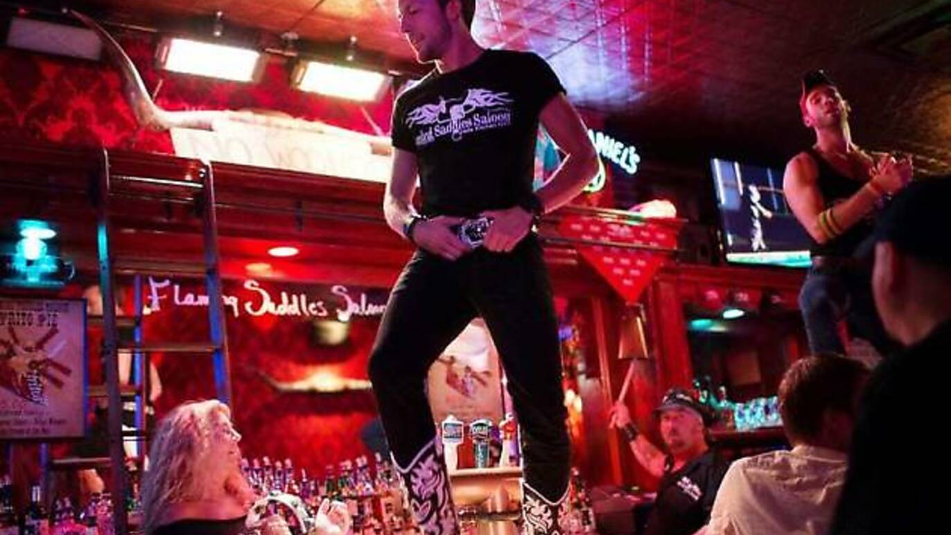 10 of the Best Bars in Hell's Kitchen to Visit