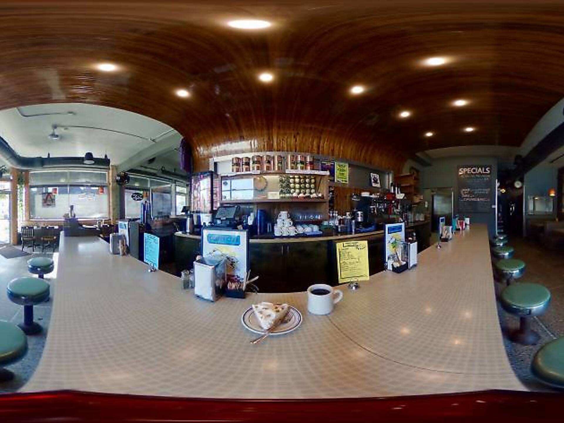 15 Best Restaurants in Milwaukee | Top Places to Eat Out