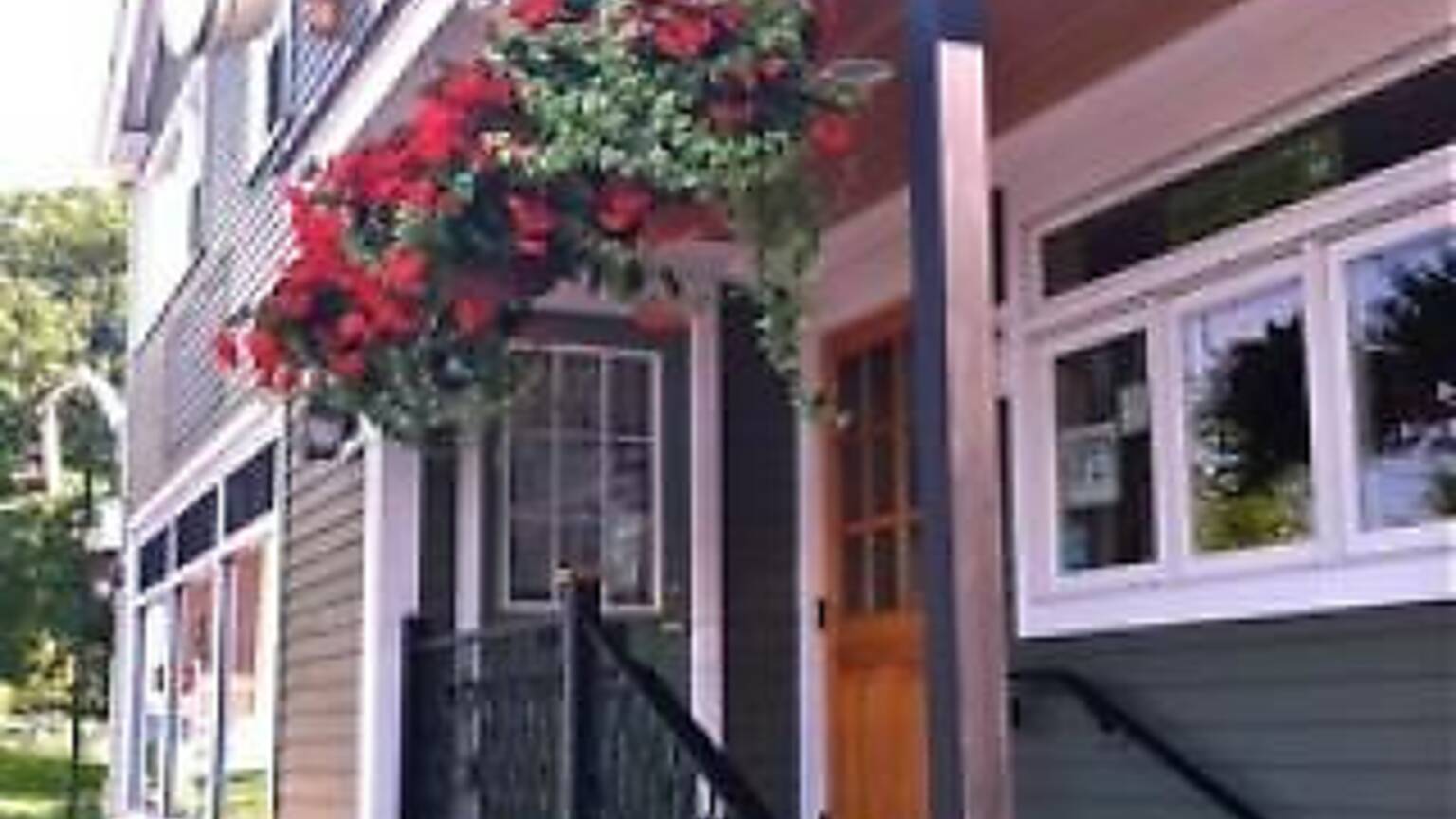 15 Best Restaurants in Burlington to Try Right Now