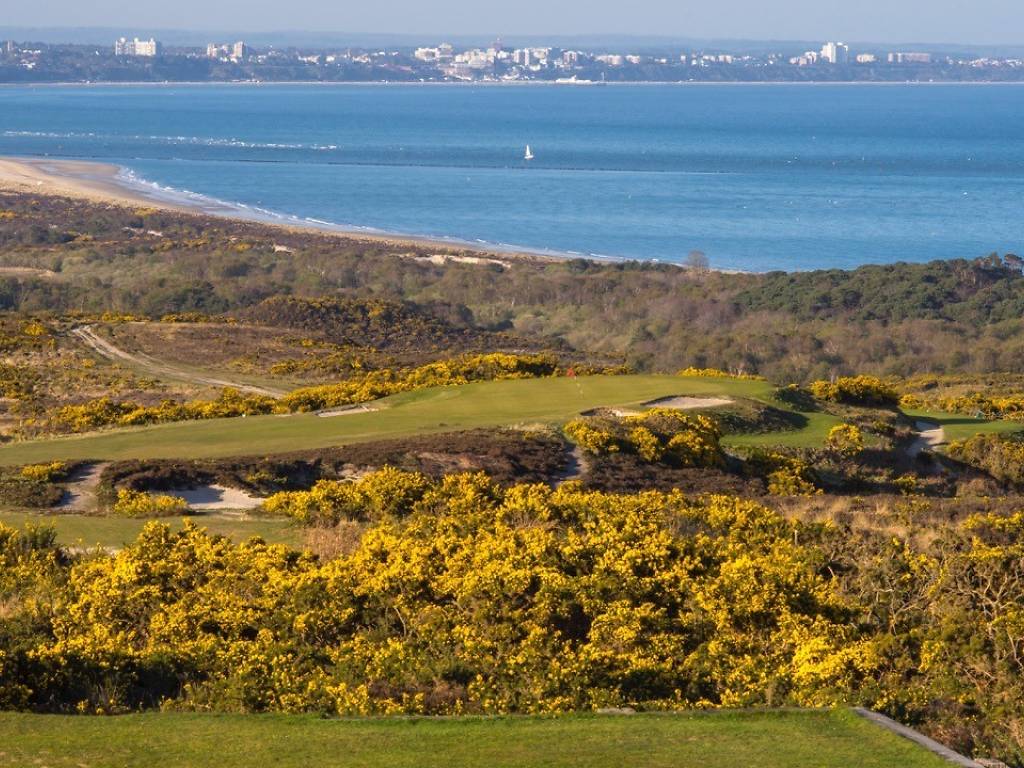 Best Things To Do in Bournemouth | 9 Bucket List Activities