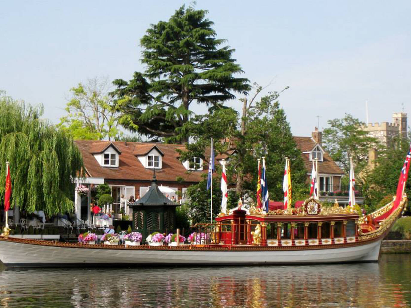 12 Best Restaurants in Windsor You Need To Try Right Now