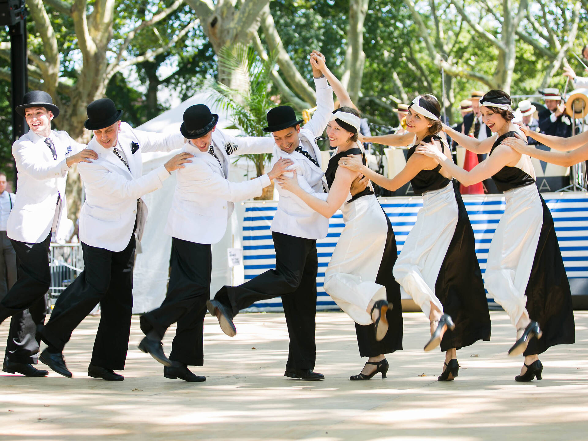 13 Retro Dance Parties in NYC For Traveling Back in Time