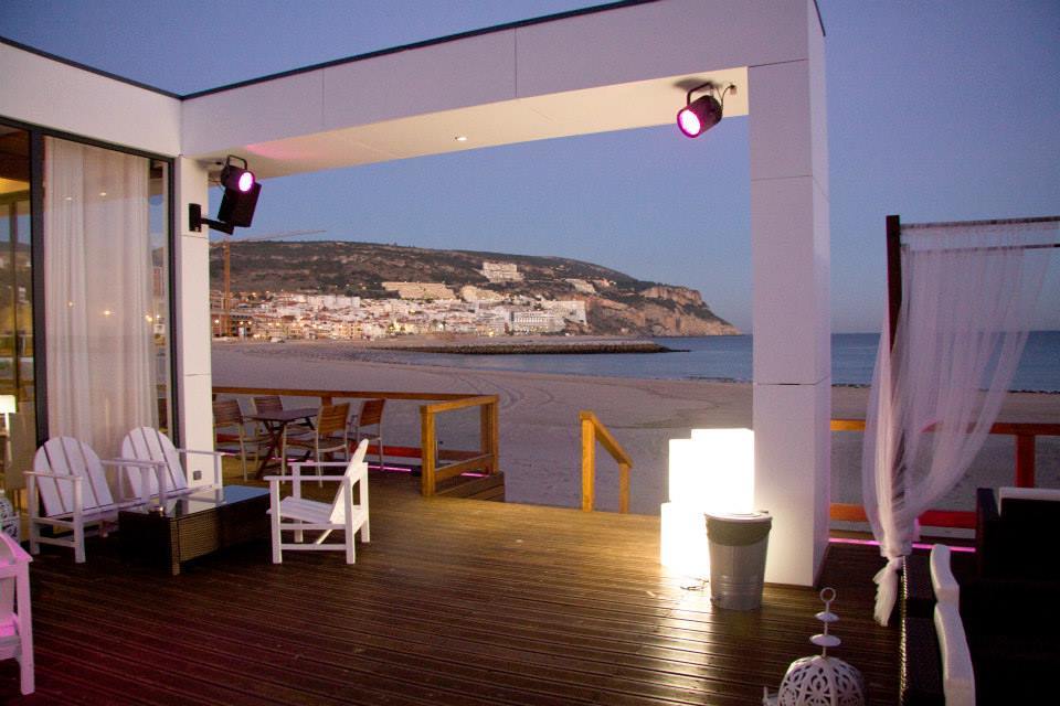 São estes os melhores restaurantes de praia perto de Lisboa