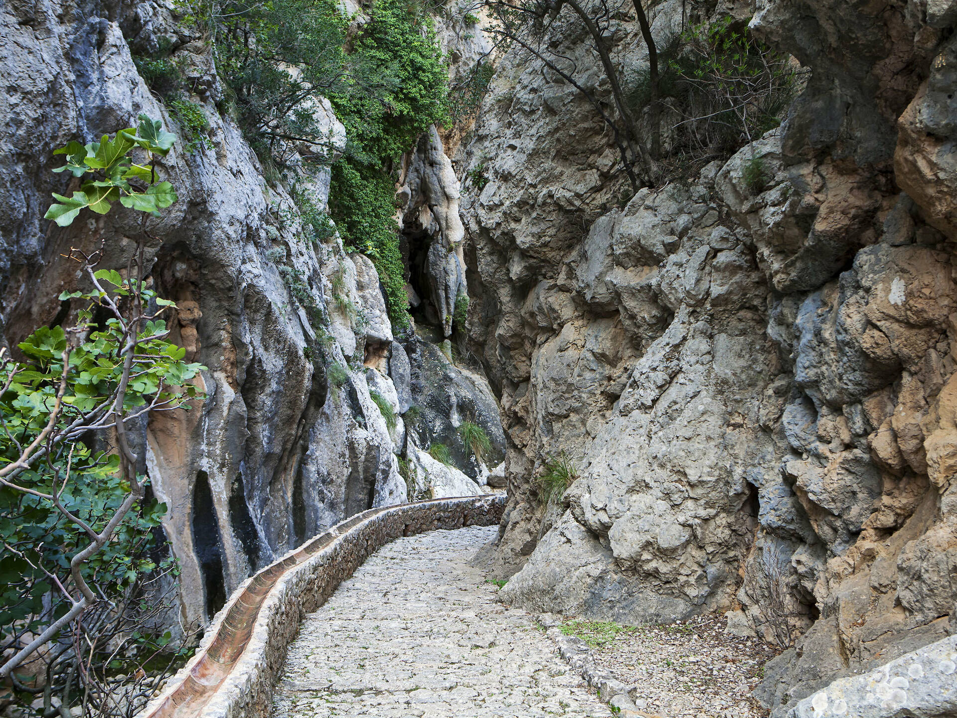 12 Best Things To Do in Majorca