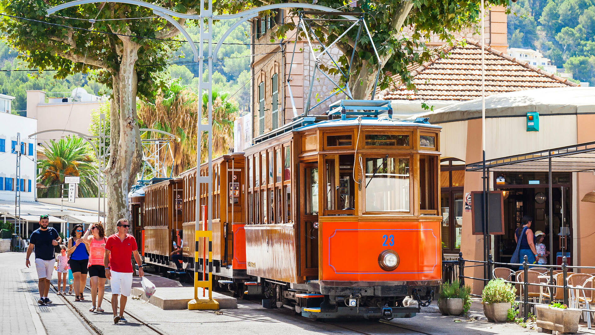 The Best Things To Do in Mallorca, According To Experts