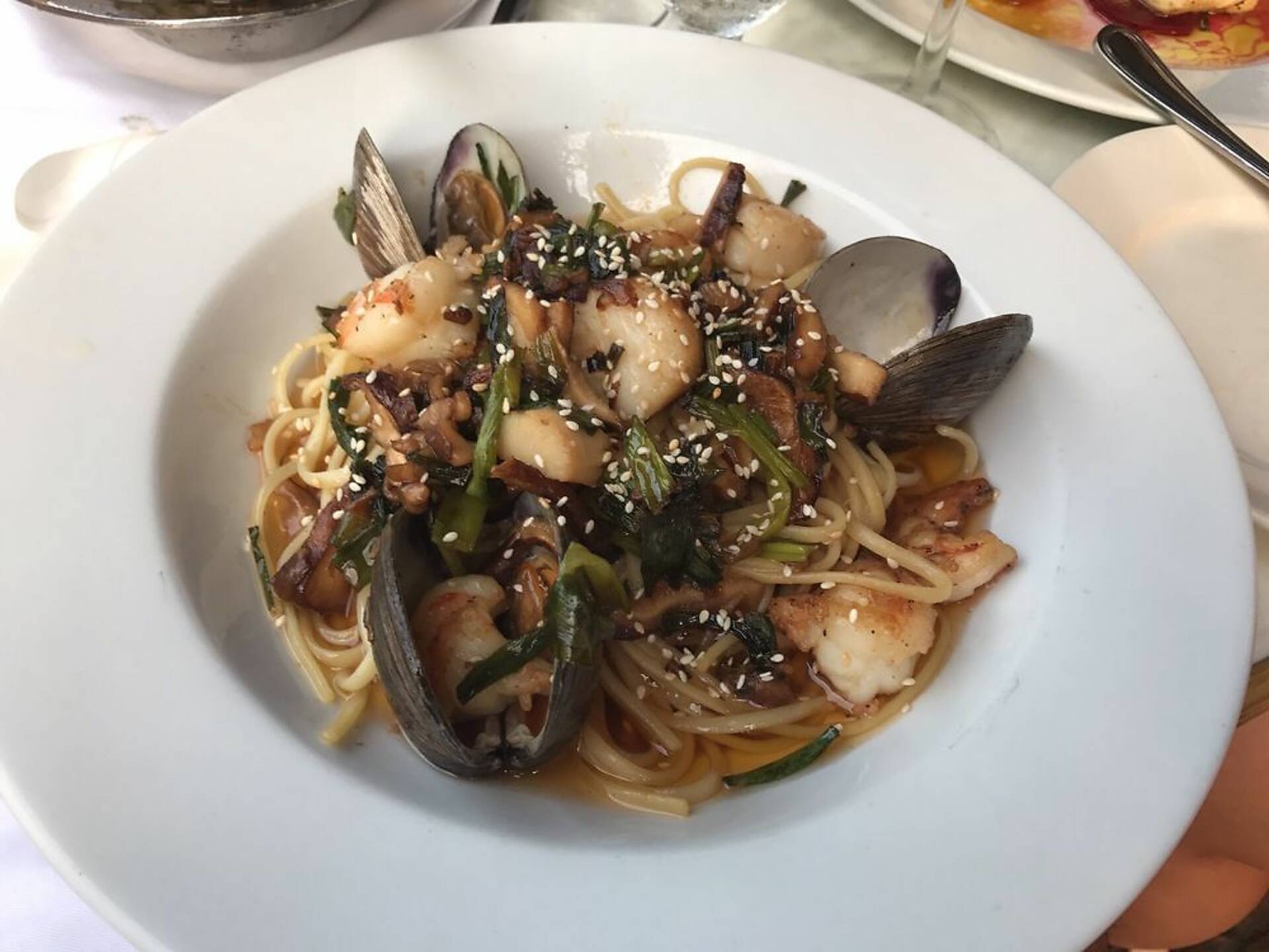 12 Best Restaurants in Newport for Seafood and More