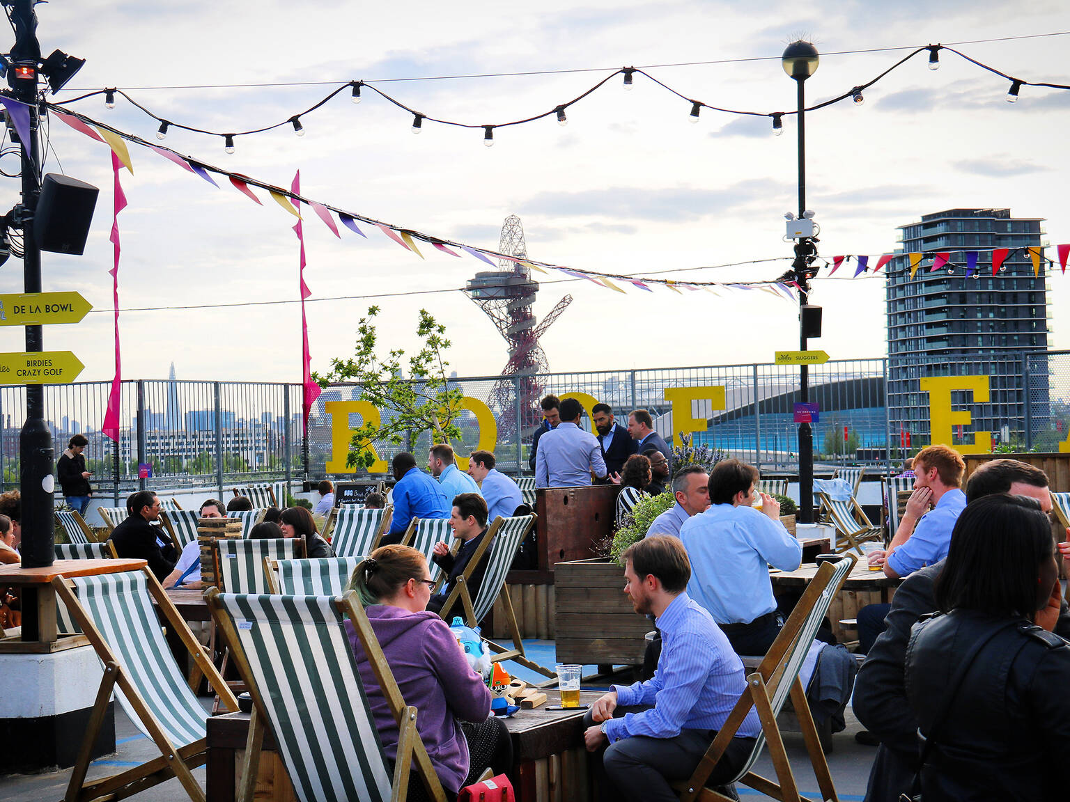 25 Best Rooftop Bars in London For Booze With Views
