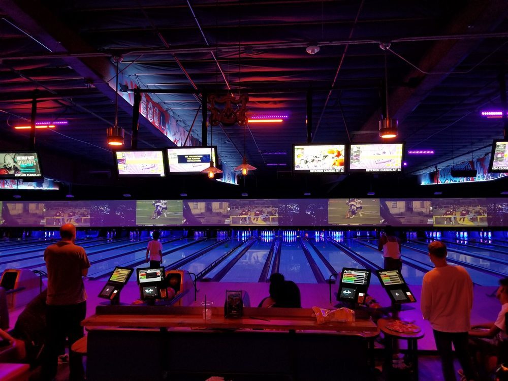 Bowlero Los Angeles | Things to do in LAX/Westchester, Los Angeles