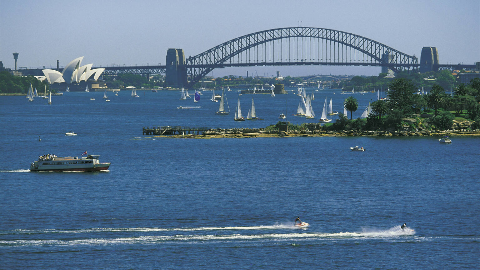 The 11 Best Ferry Trips in Sydney For A Scenic Adventure