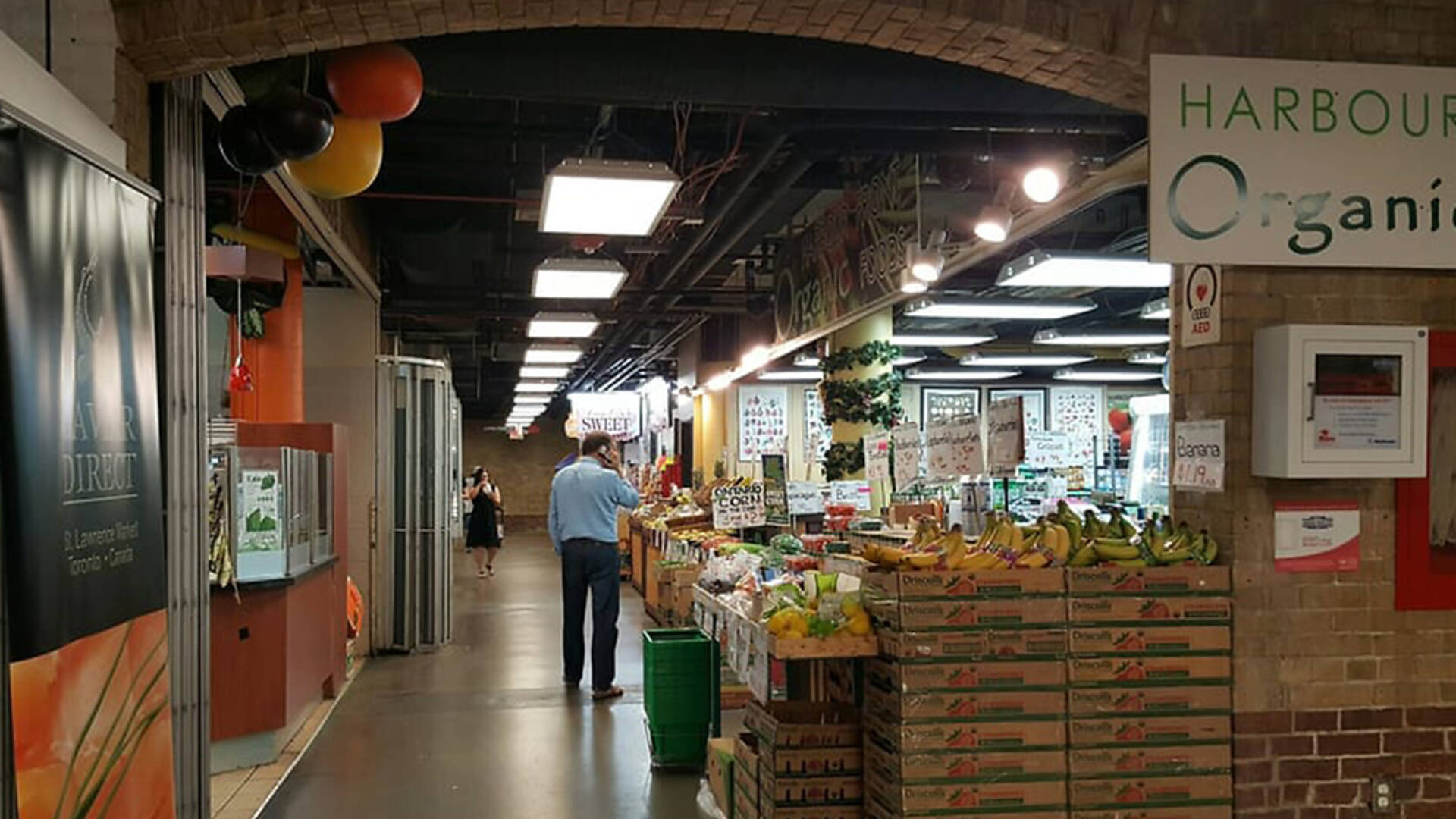 10 Best Markets in Toronto for Bagging a Bargain