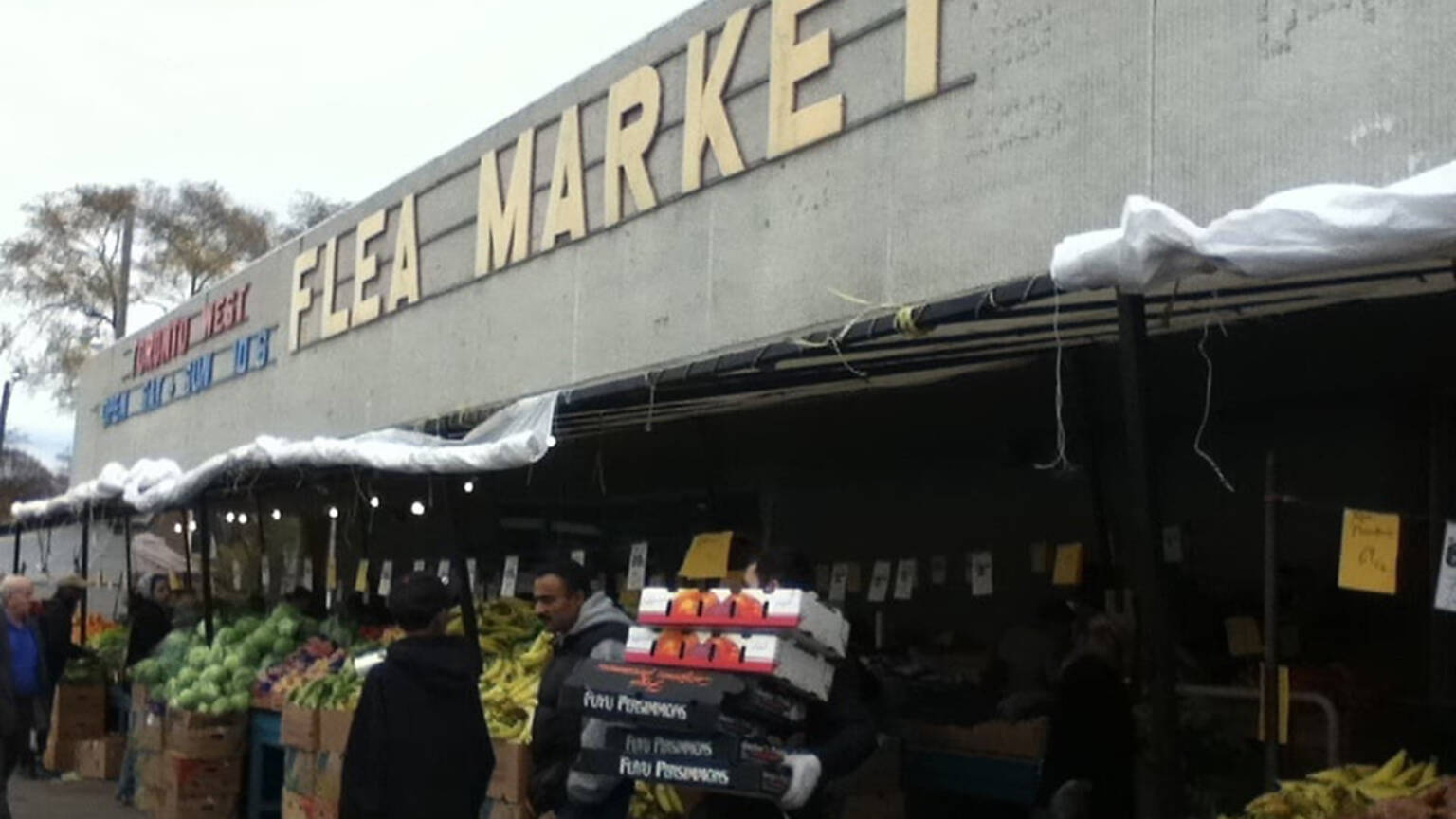 10 Best Markets in Toronto for Bagging a Bargain