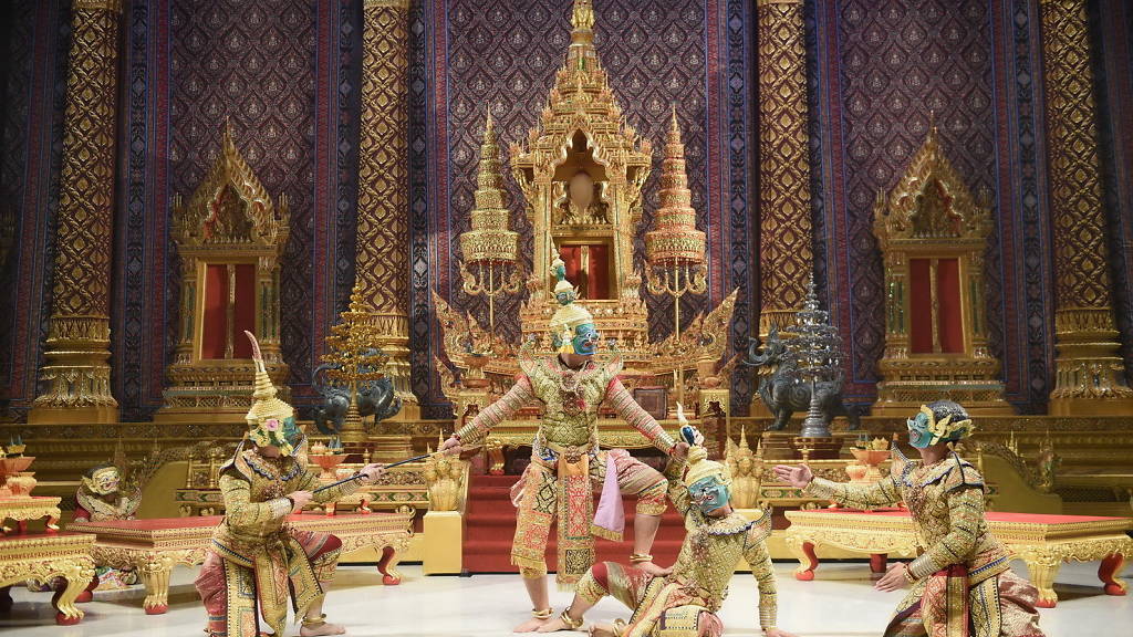 The Royal Khon Performance: The Allegiance of Phiphek | Theater in Bangkok