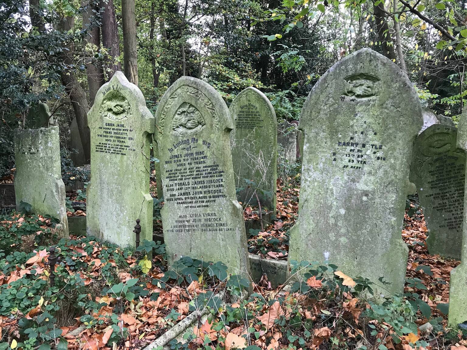 London's Magnificent Cemeteries | 10 Grand Graveyards You Should Visit